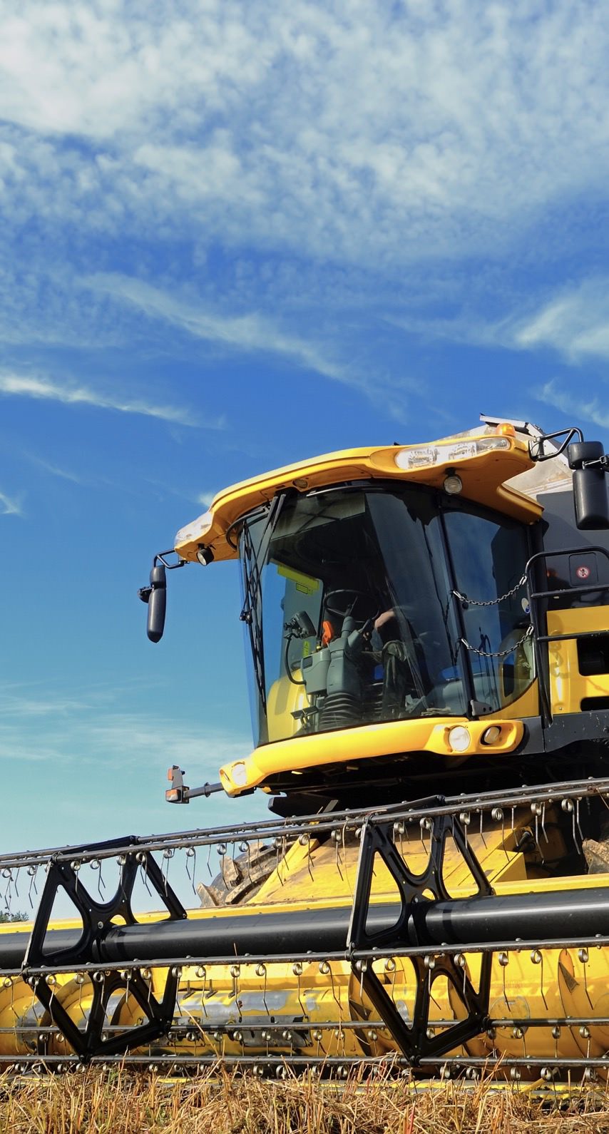 traktor kuning pertanian | wallpaper.sc iPhone8